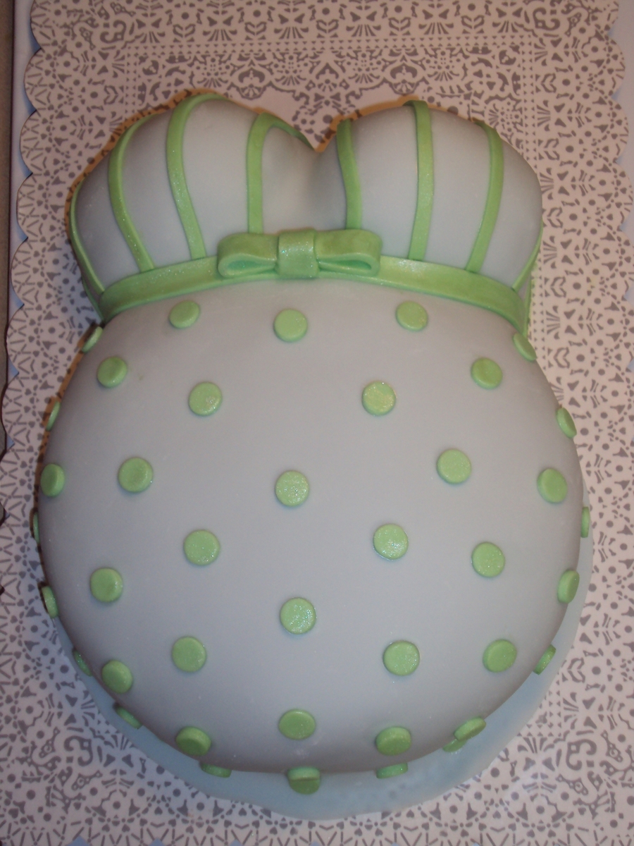 Baby Bump Cake - CakeCentral.com