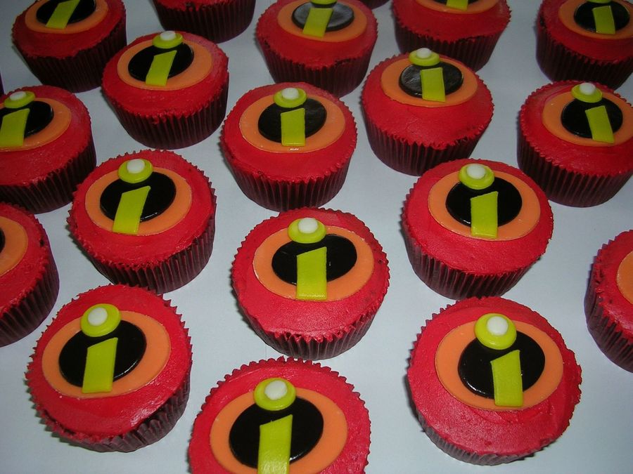"the Incredibles" Logo Cupcakes - CakeCentral.com