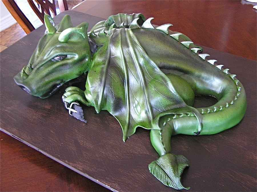 3D Dragon Cake - CakeCentral.com