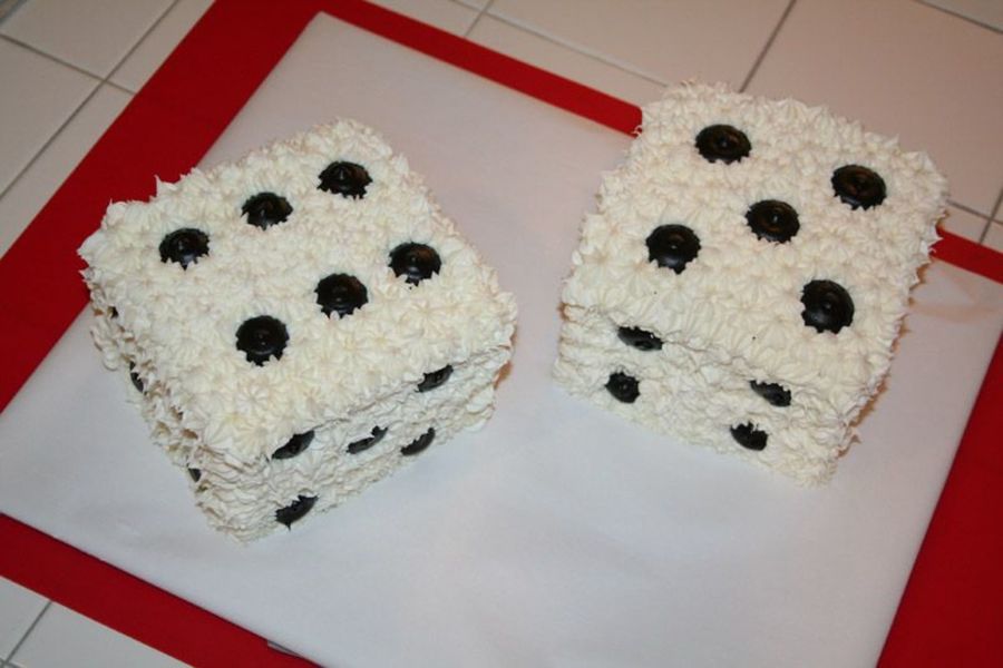 Bunco-Bunko Cake - CakeCentral.com