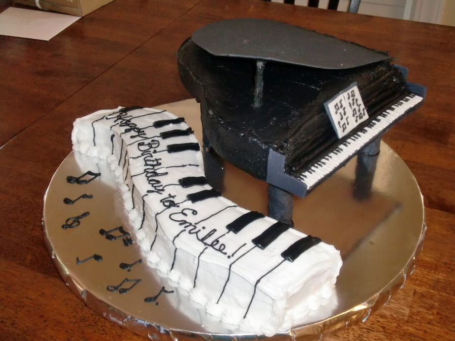 Piano Cake - CakeCentral.com