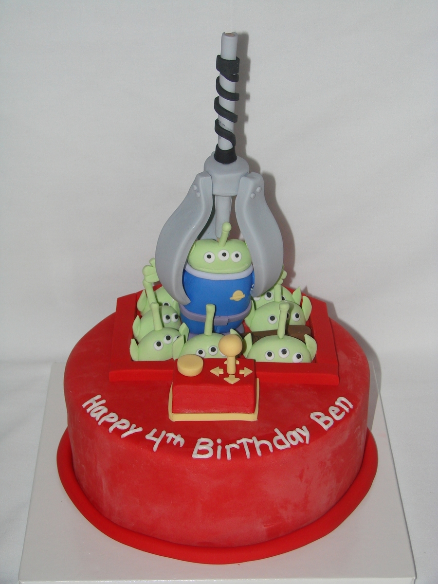 Toy Story Aliens - CakeCentral.com