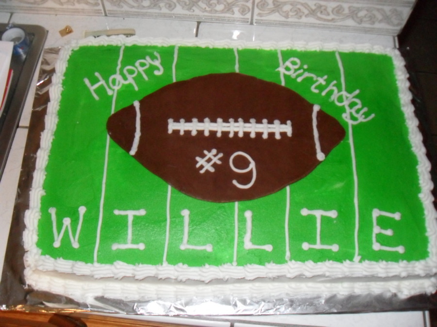 Football Field - CakeCentral.com