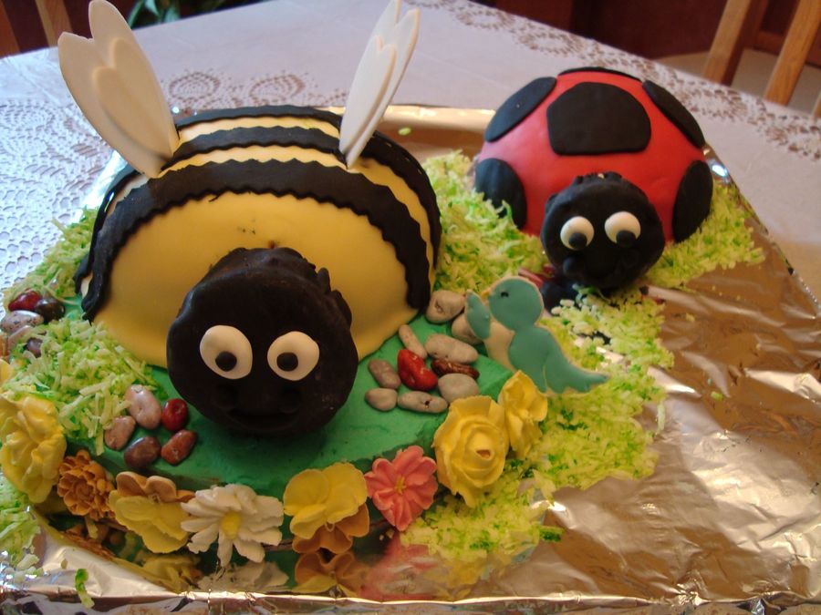 Bugs - CakeCentral.com