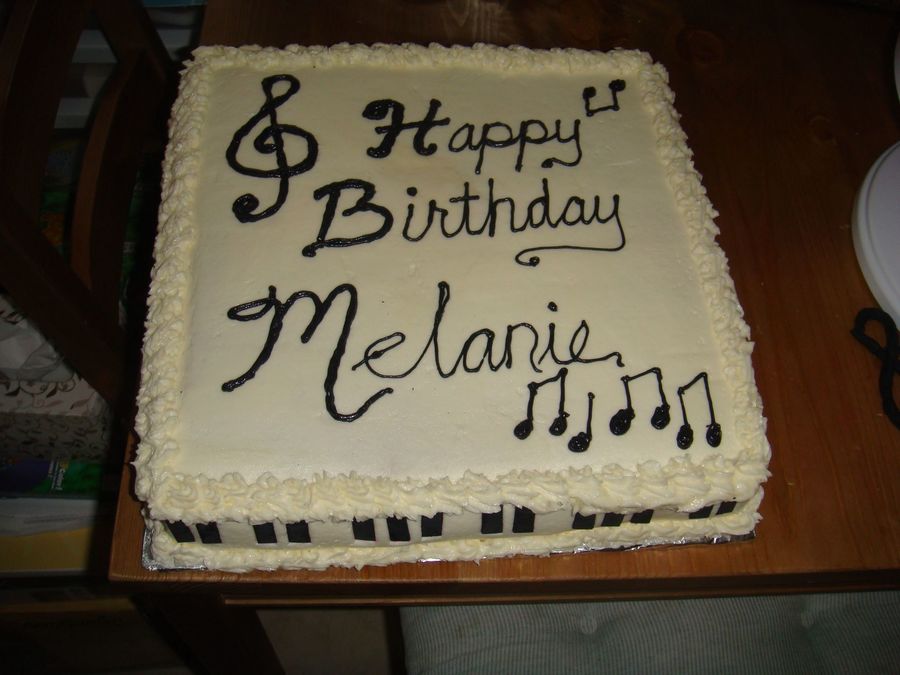 Piano Birthday Cake - CakeCentral.com