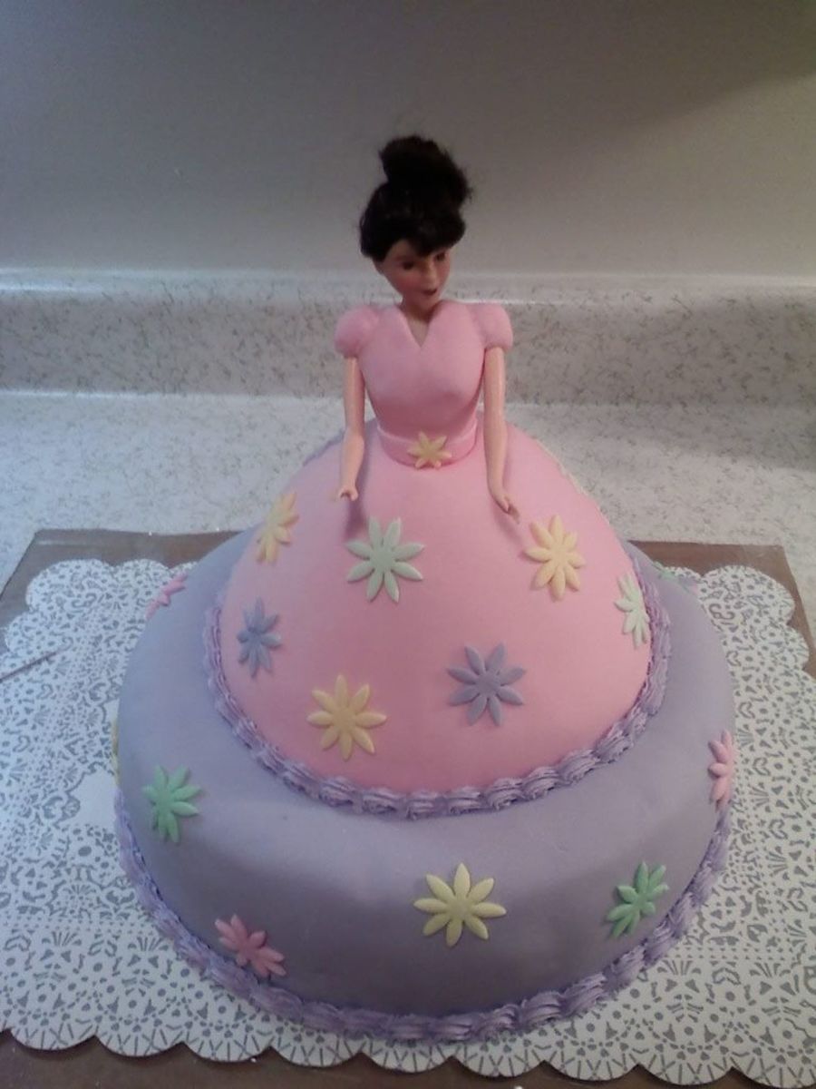 Julies_Cake.jpg - CakeCentral.com