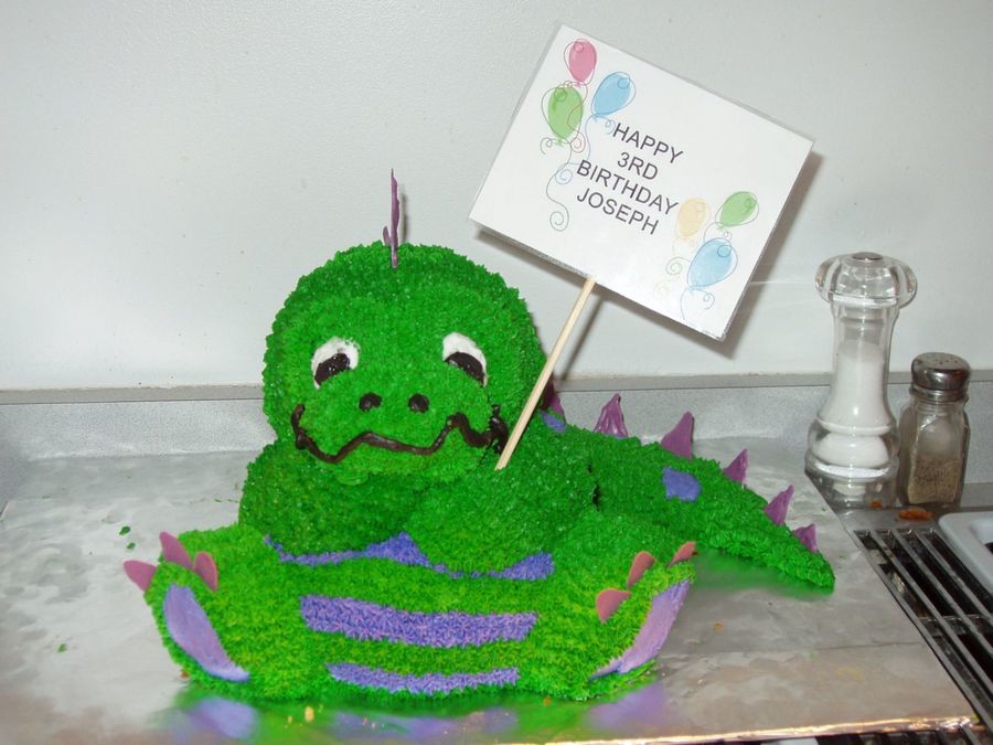 Dinosaur Birthday Cake For Joseph - CakeCentral.com
