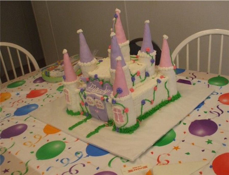 Castle Cake - CakeCentral.com