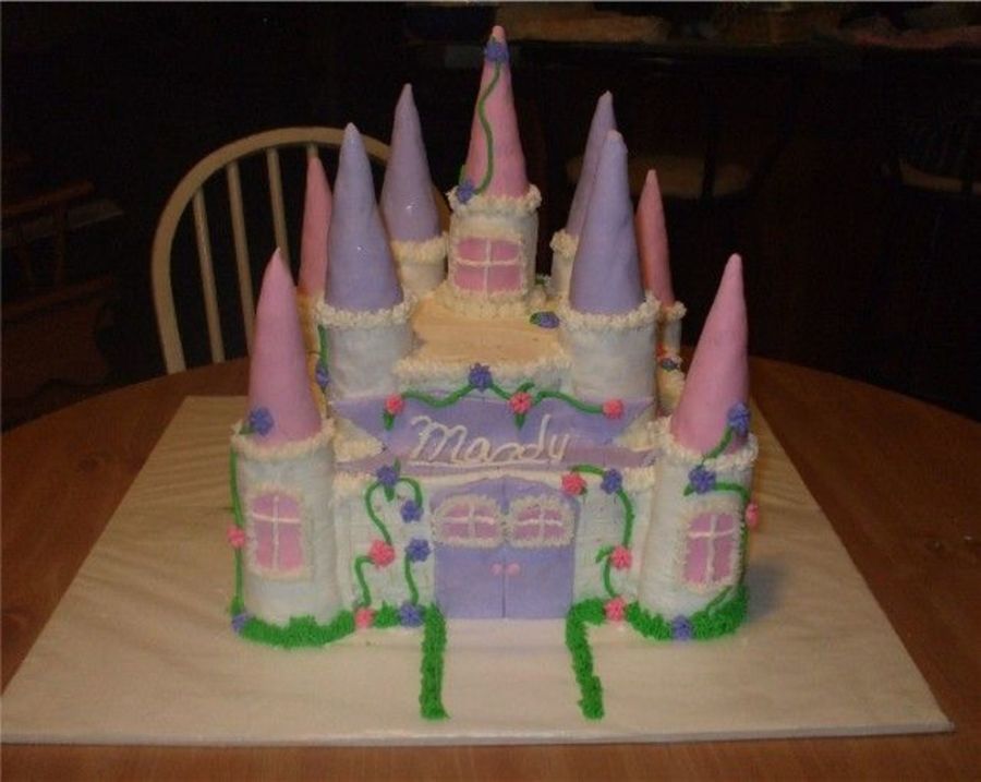 Castle Cake - CakeCentral.com