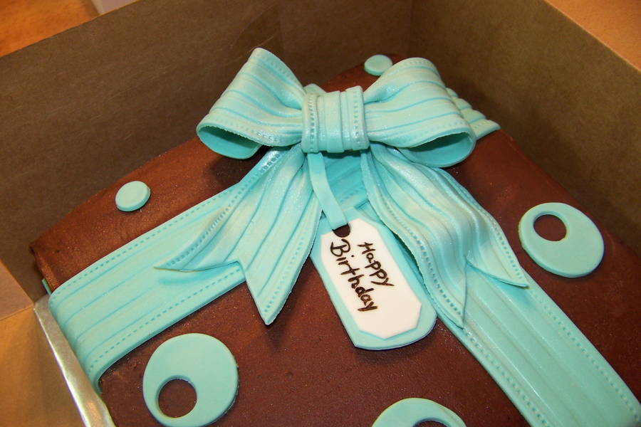 Birthday Present - CakeCentral.com