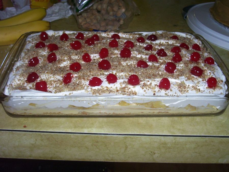 Banana Split Cake - CakeCentral.com