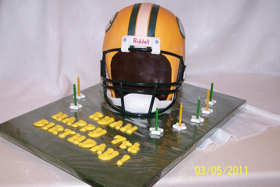 Green Bay Packer Helmet - CakeCentral.com