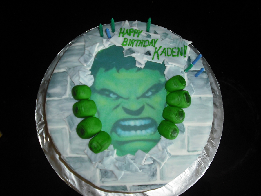 Hulk Cake - CakeCentral.com