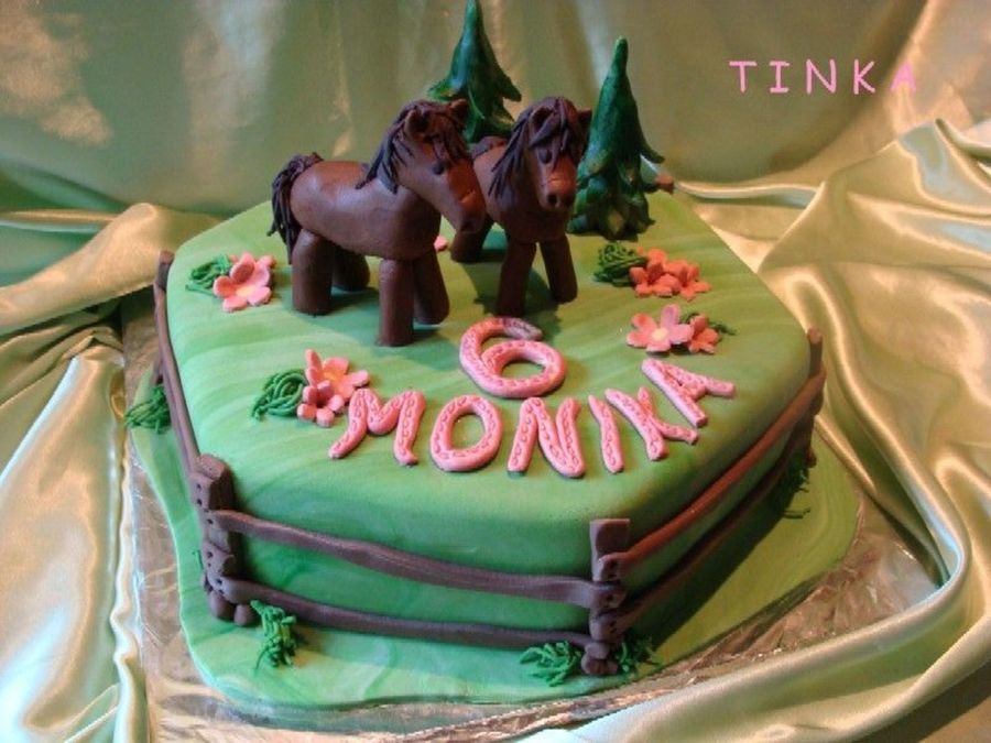 Horses... - CakeCentral.com