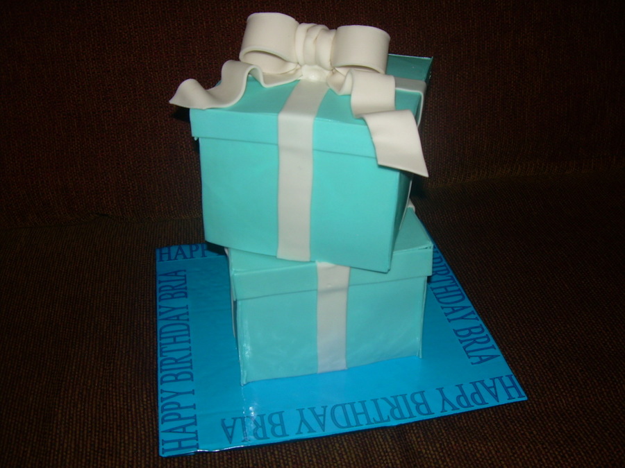 Stacked Tiffany Boxes - CakeCentral.com