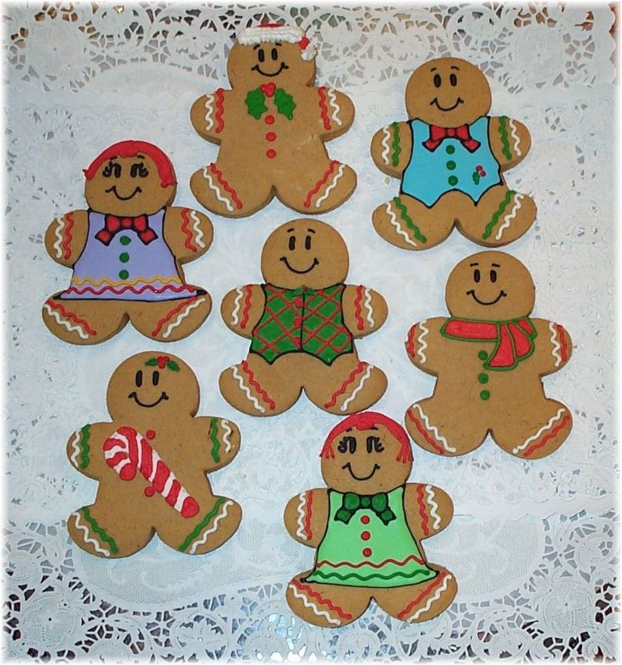 Gingerbread Boys And Girls - CakeCentral.com