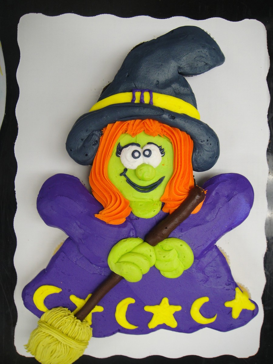 Cute Witch - CakeCentral.com