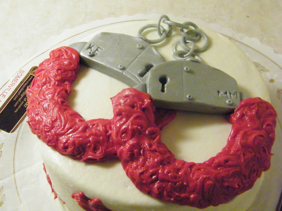 Valetine's Day Handcuff Cake - CakeCentral.com