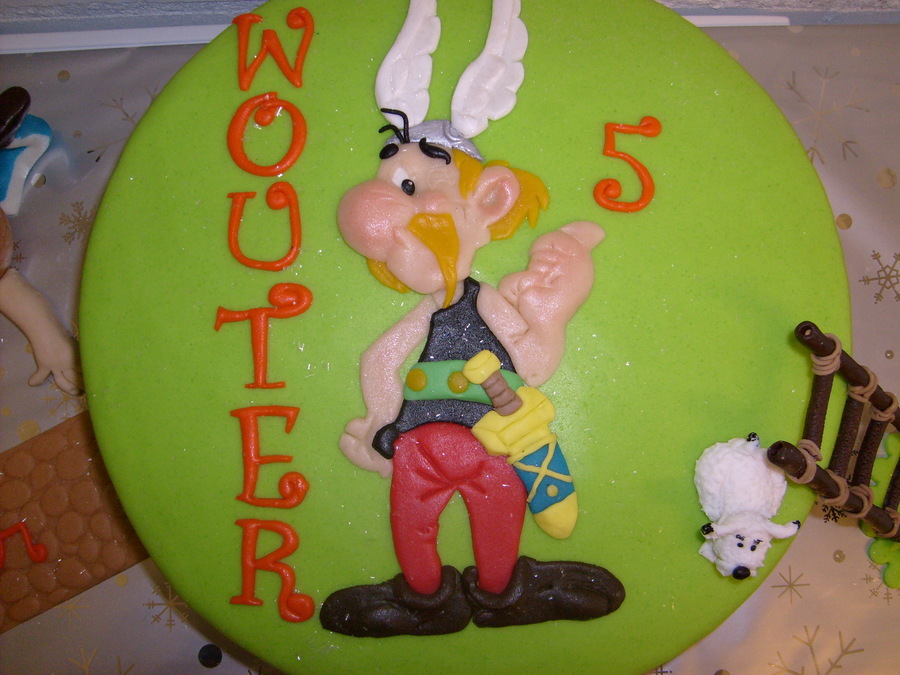 Asterix And Obelix Cake - CakeCentral.com