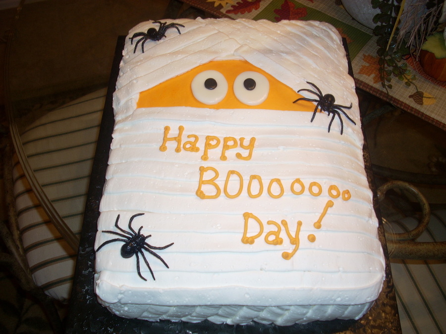 Mummy Birthday Cake - CakeCentral.com