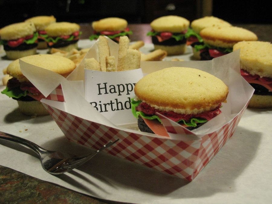 Mini Burger Cakes - CakeCentral.com