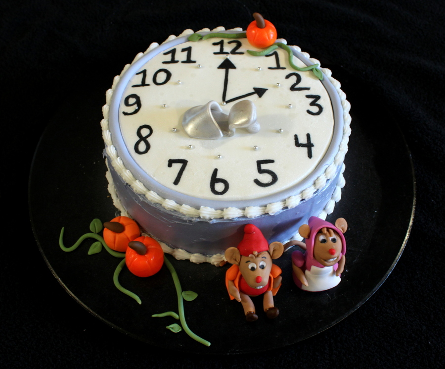Cinderella Clock - CakeCentral.com