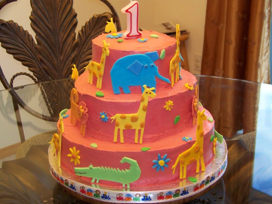 Zoo Animal Birthday Cake - CakeCentral.com