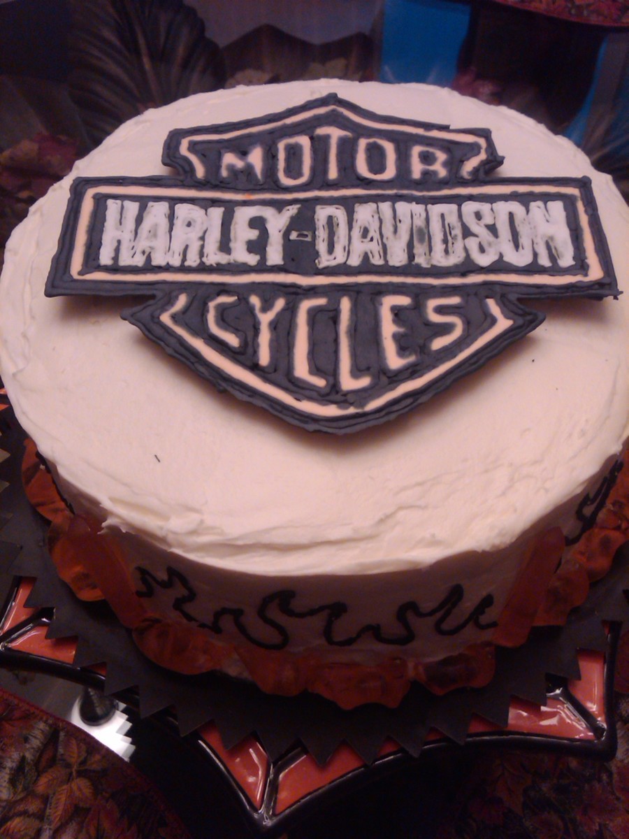 Harley Davidson Cake - CakeCentral.com