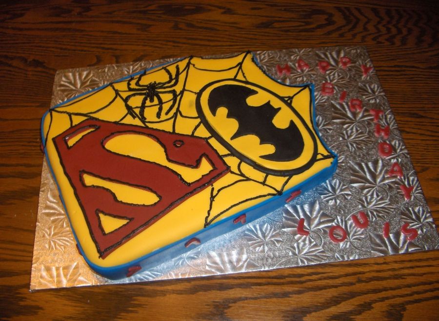 Super Heroes - CakeCentral.com