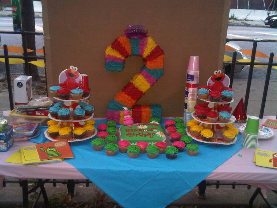 Yo Gabba Gabba Foofa Cake - CakeCentral.com