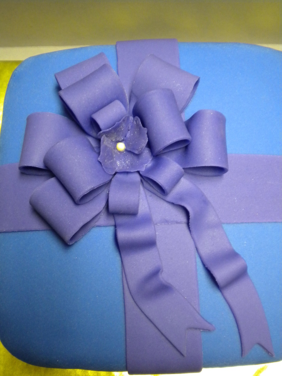 Blue Ribbon Cake - CakeCentral.com