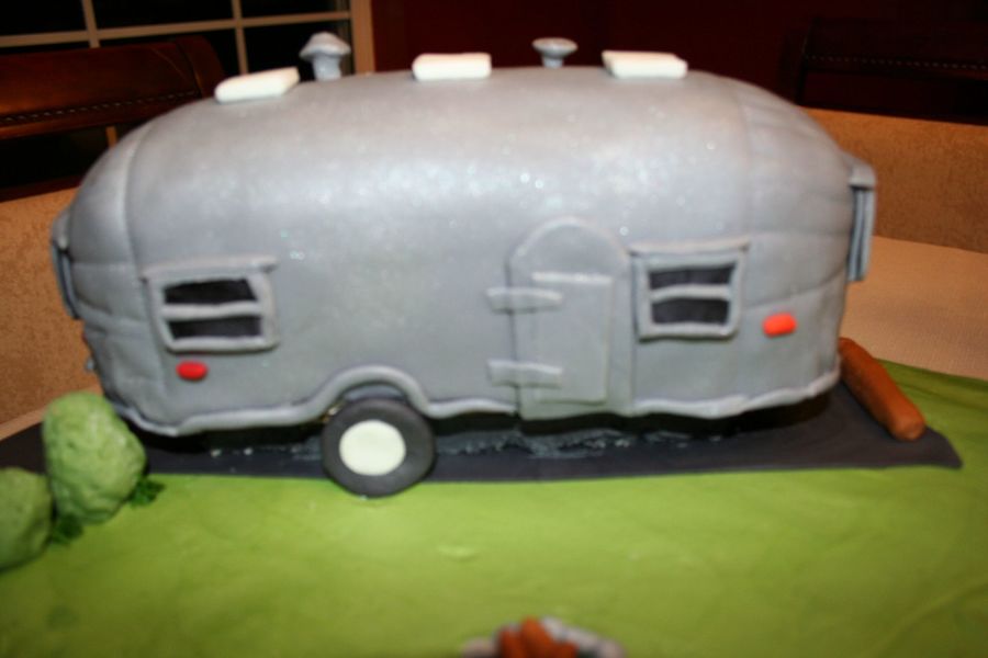 Airstream Cake - CakeCentral.com