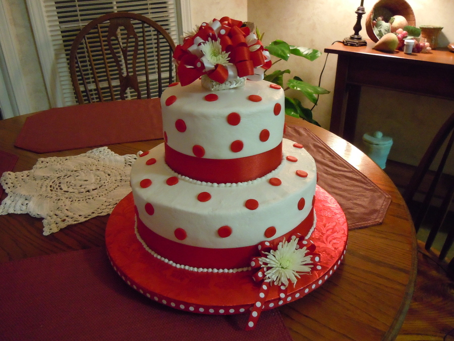Red Dots - CakeCentral.com