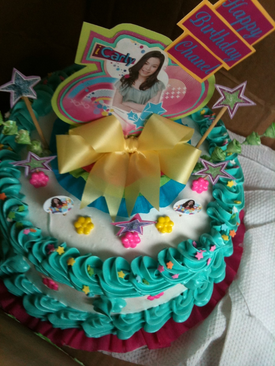 Icarly Cake And Cupcakes - CakeCentral.com
