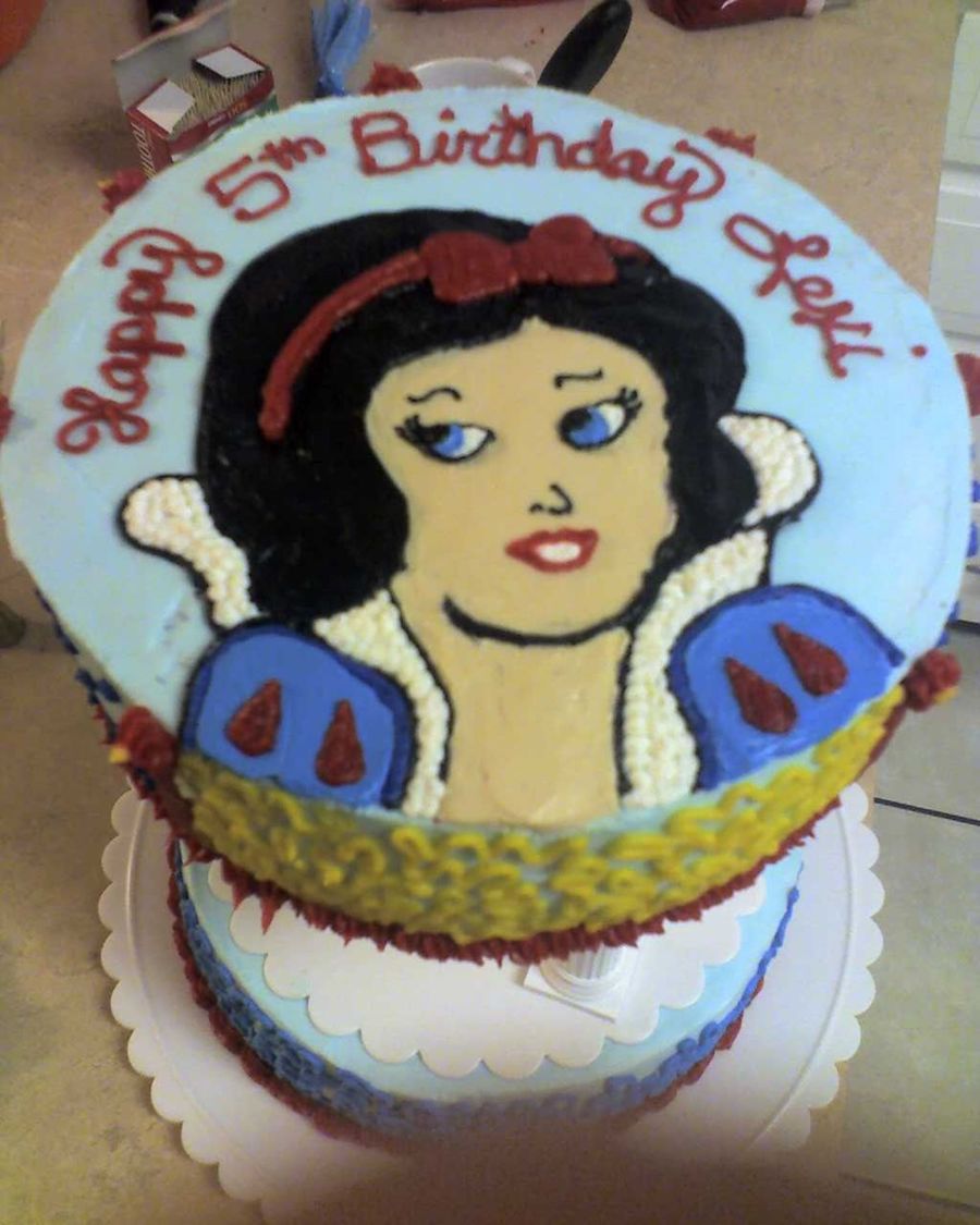 Snow White Cake - CakeCentral.com