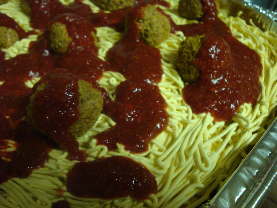 Spaghetti Cake - CakeCentral.com