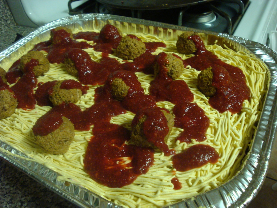 Spaghetti Cake - CakeCentral.com