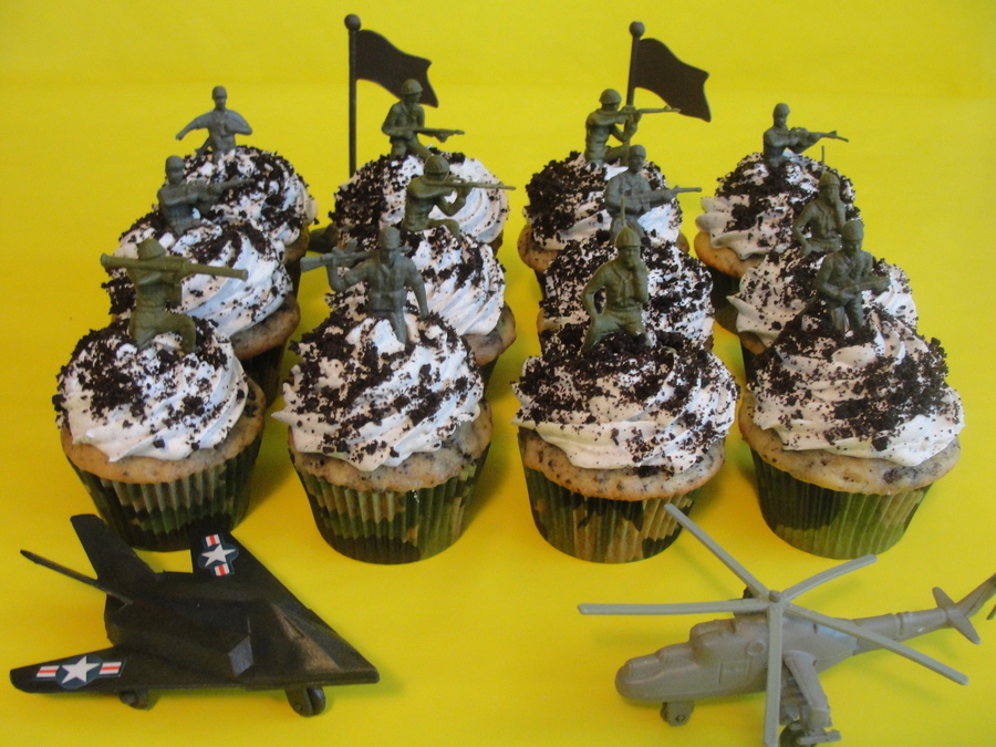 Army Cupcakes - CakeCentral.com
