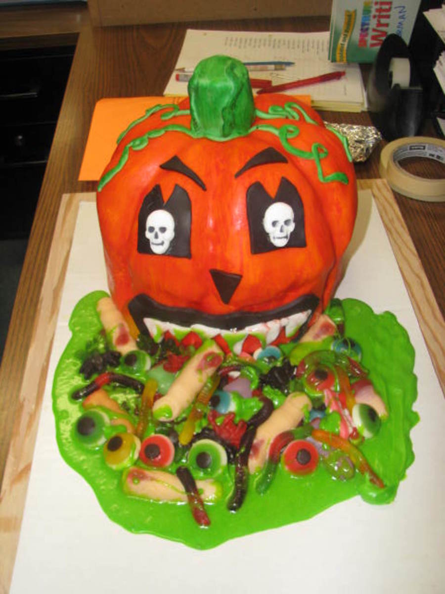Puking Pumpkin - CakeCentral.com