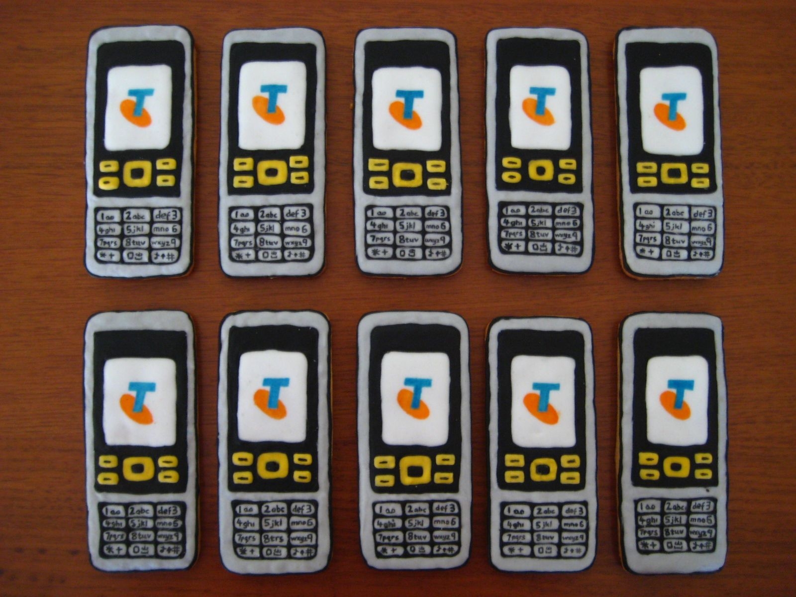 Mobile Phone Cookies - CakeCentral.com