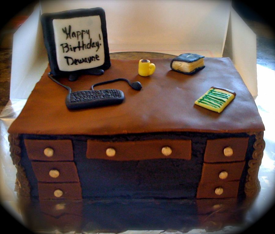 Desk And Computer - CakeCentral.com