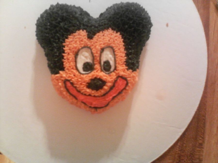 Small Mickey Mouse Head Cake - CakeCentral.com