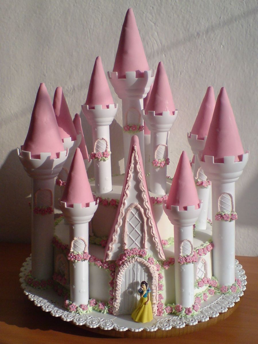 Castle For Princess - In The Kitchen :o) - CakeCentral.com