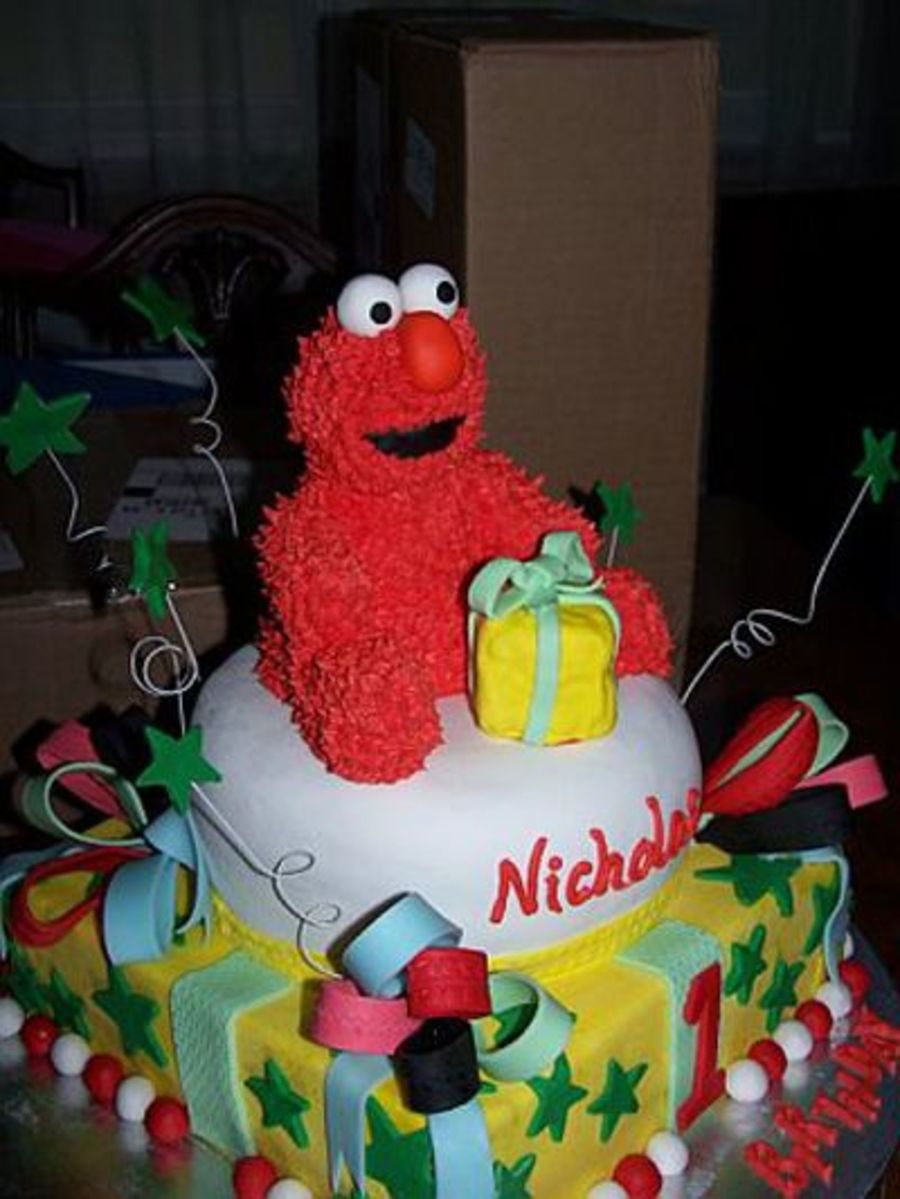 Elmo Birthday Cake - CakeCentral.com