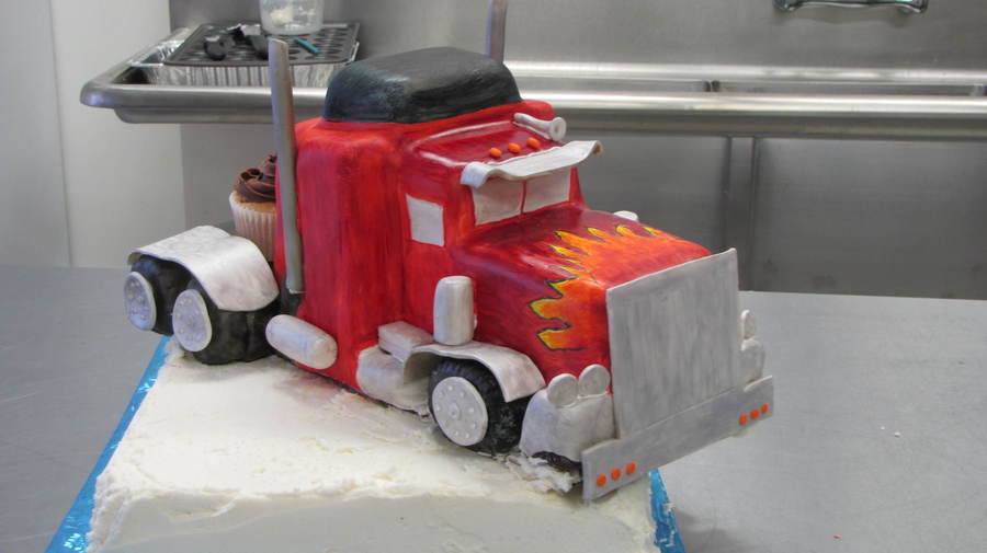 Peterbilt 379, Birthday Cake - CakeCentral.com