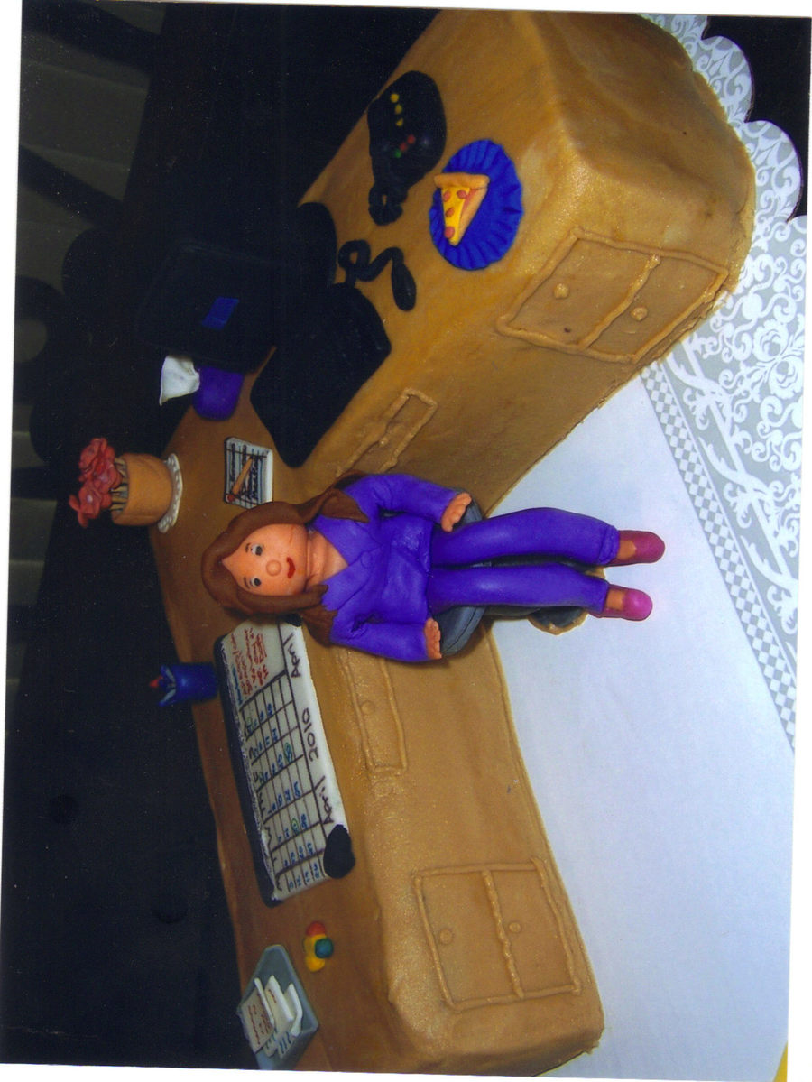 Happy Secretary Day - CakeCentral.com