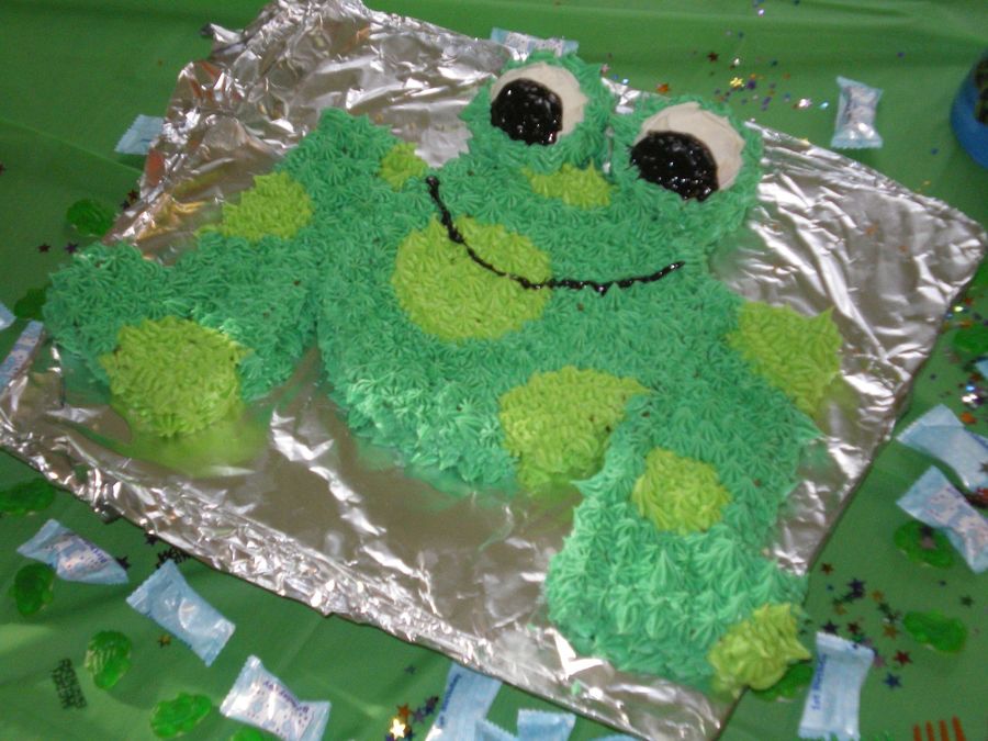Froggy Birthday Cake - CakeCentral.com