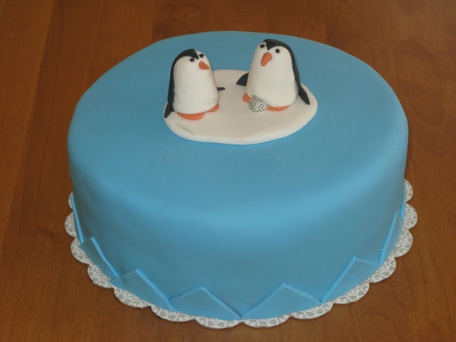 Penguins - CakeCentral.com