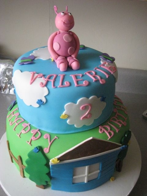 The Backyardigans Fondant Cake - CakeCentral.com