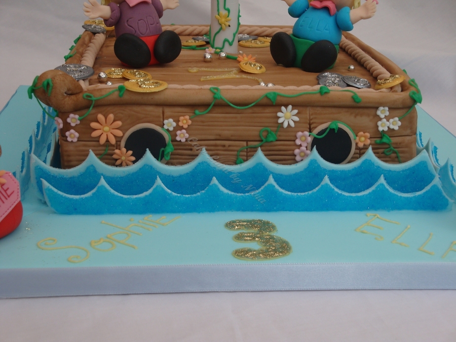 Girly Pirate Cake - CakeCentral.com